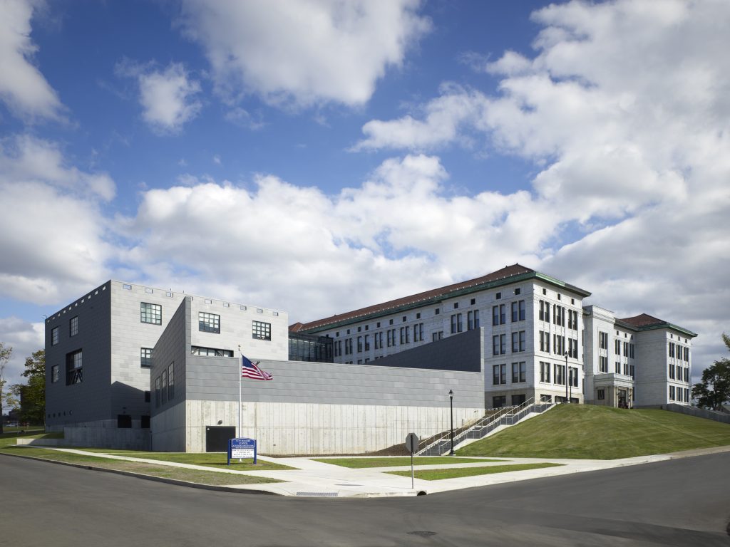 Buffalo Public School No. 195 City Honors School | HHL Architects