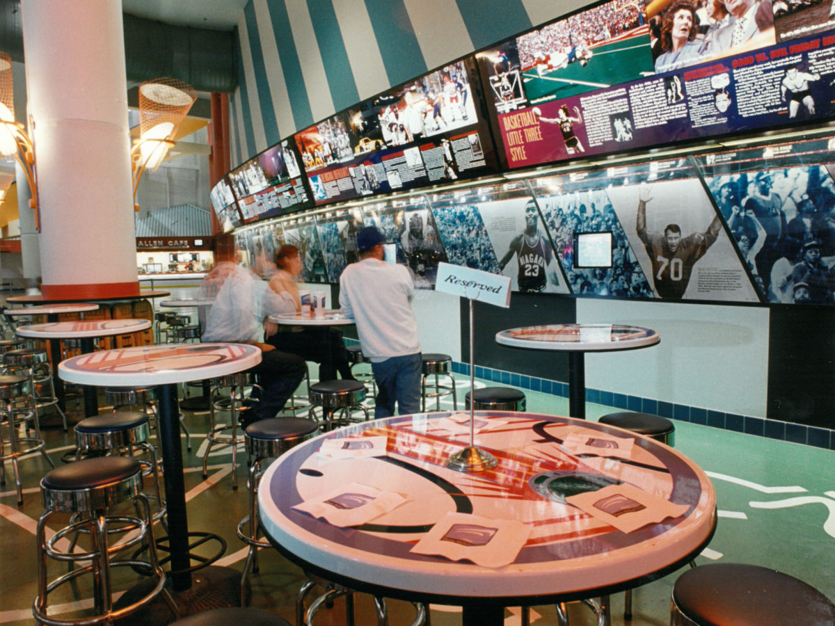 KeyBank Center: Harbour Club & 200 Level Club | HHL Architects